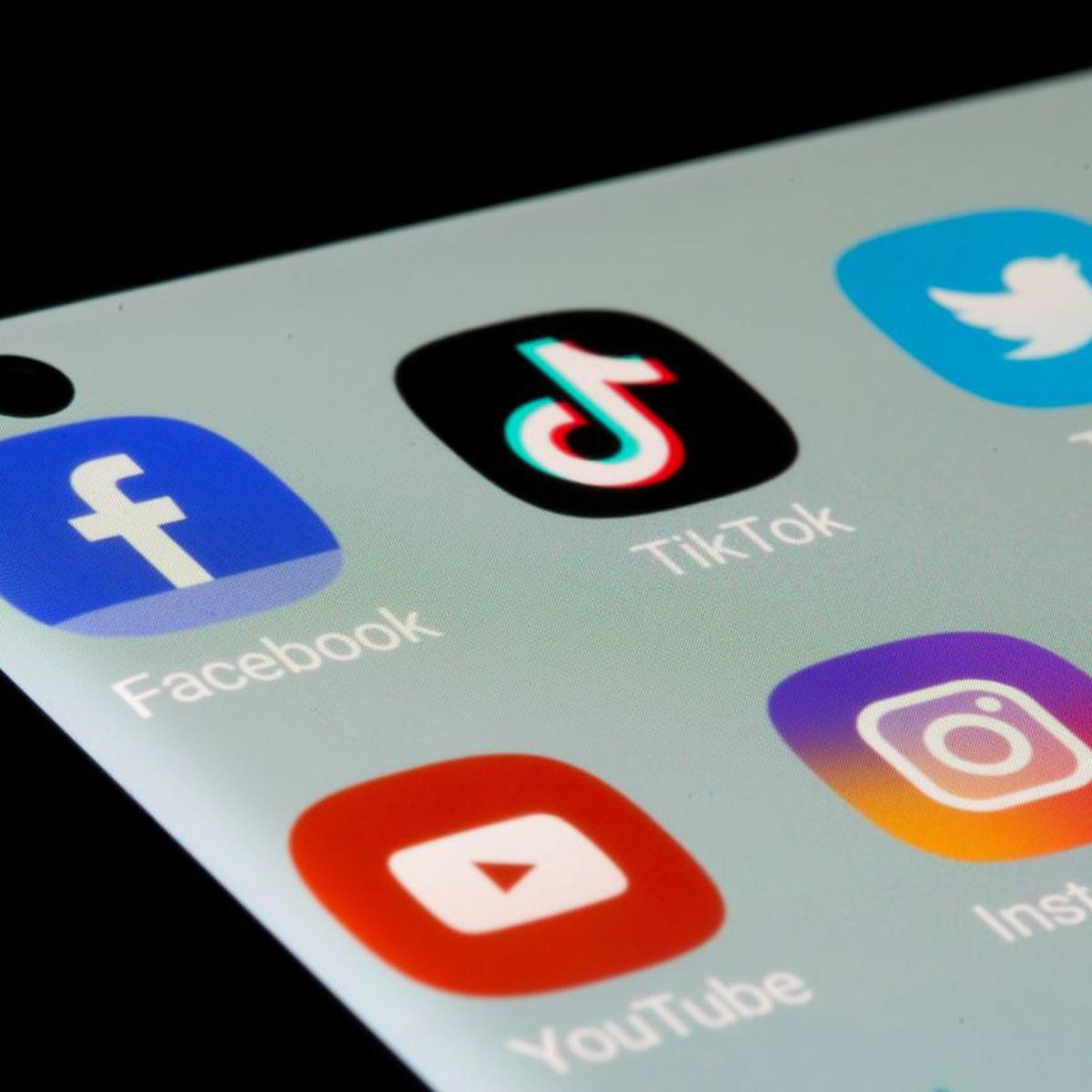 Does Social Media Do More Harm Than Good For Society The Tech Edvocate does-social-media-do-more-harm-than-good-for-society-the-tech-edvocate