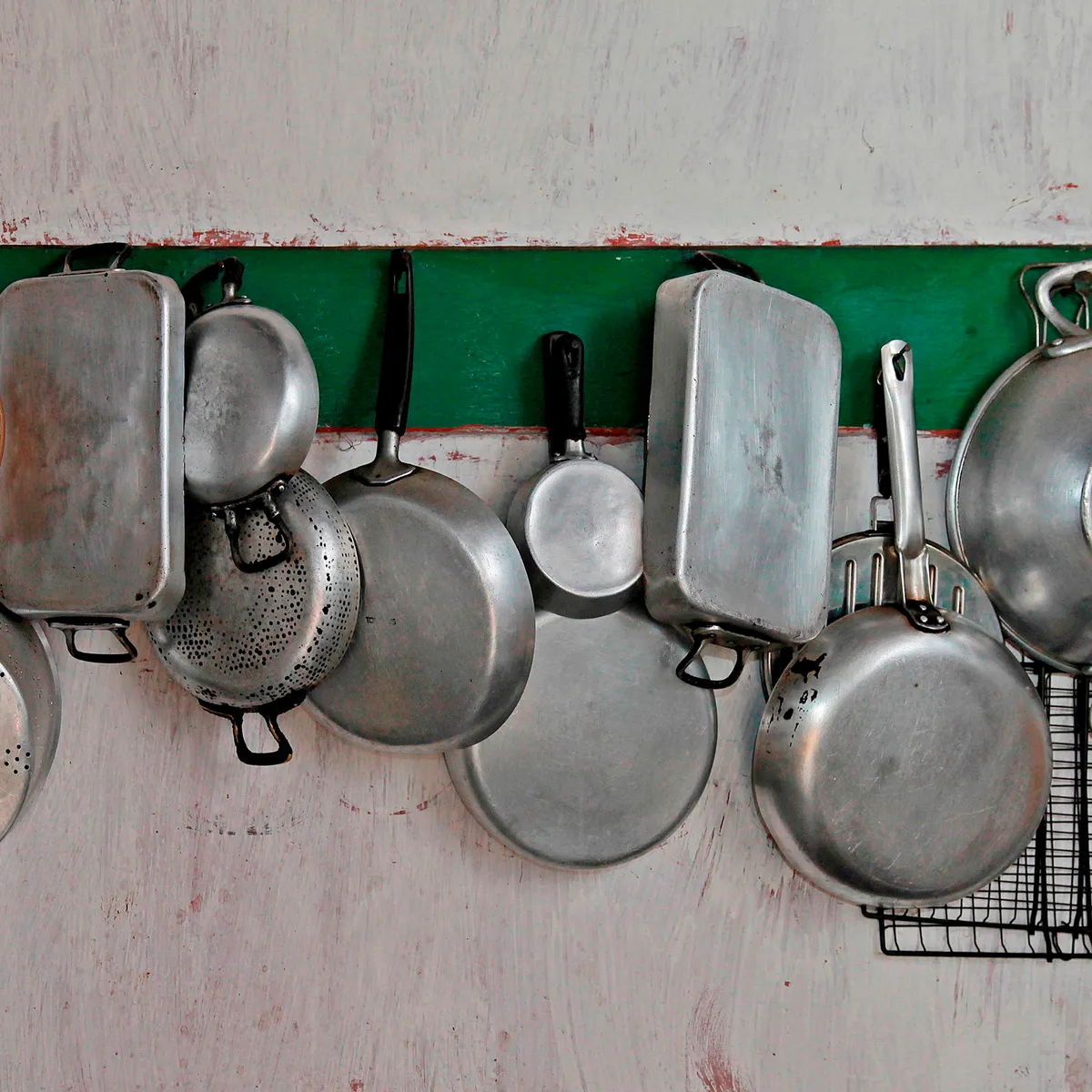 How to Properly Store Your Pots and Pans: A Comprehensive Guide - The ...