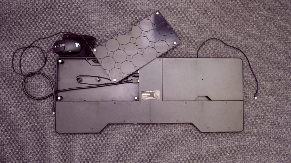 Nerdytec Couchmaster Cycon 2 review: A gaming command center for your ...